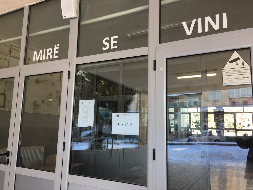Jasharaj i SBASHK-ut paralajmëron: Nga janari grevë e përgjithshme nëse ... Jasharaj i SBASHK-ut paralajmëron: Nga janari grevë e përgjithshme nëse ...