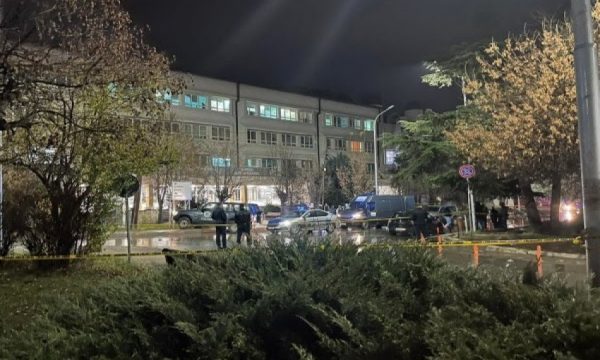 Drejtori i Gjinekologjisë flet për herë të parë për vrasjen e 35 ... Drejtori i Gjinekologjisë flet për herë të parë për vrasjen e 35 ...