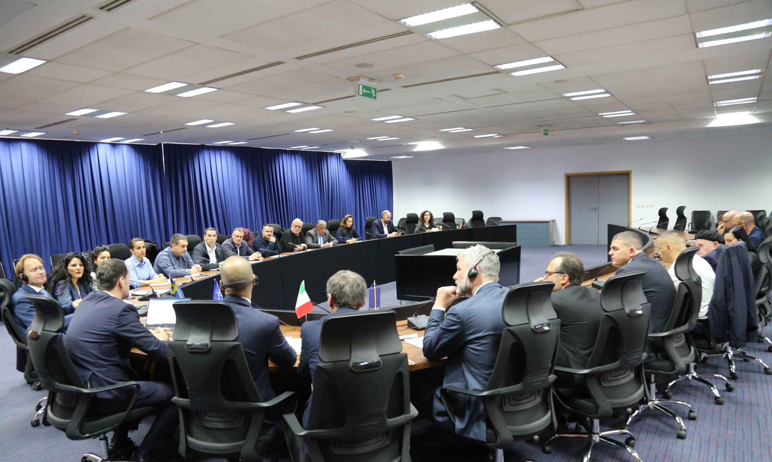 Mbahet takimi koordinues për rastet e personave të zhdukur me dhunë ... Mbahet takimi koordinues për rastet e personave të zhdukur me dhunë ...