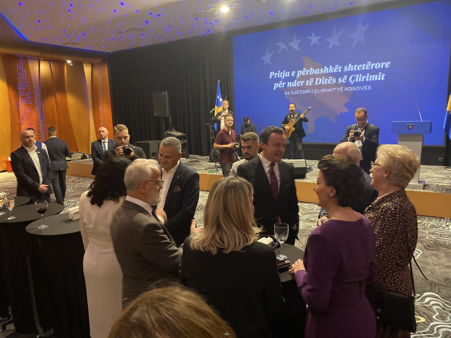Ambasadorët e shteteve të QUINT-it bojkotojnë Kurtin e Osmanin në ... Ambasadorët e shteteve të QUINT-it bojkotojnë Kurtin e Osmanin në ...