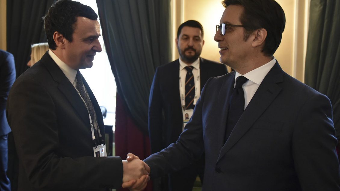 Pendarovski: Kurti erdhi ta nderojë Adem Demaçin, ikonografia ishte ... Pendarovski: Kurti erdhi ta nderojë Adem Demaçin, ikonografia ishte ...